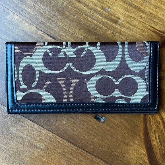 Coach | Bags | Coach Signature Fabric Leather Checkbook Cover | Poshmark